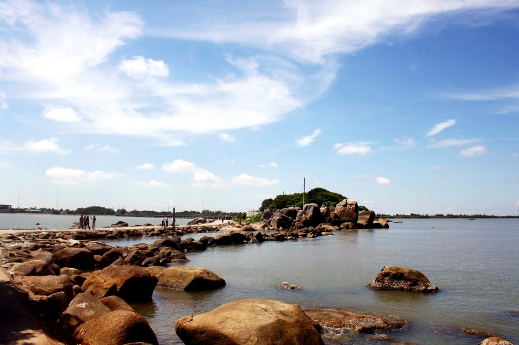 tour-ca-mau-hon-da-bac - Du Lịch Miền Tây
