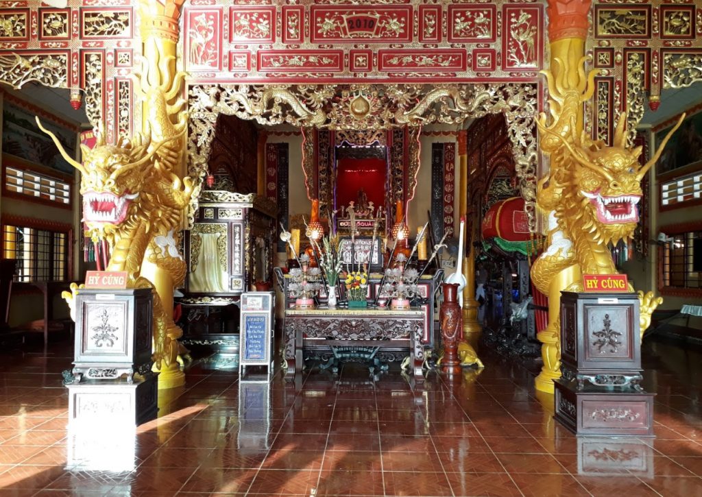 Dinh Sơn Trung - Dinh thờ Đức Cố Quản Trần Văn Thành